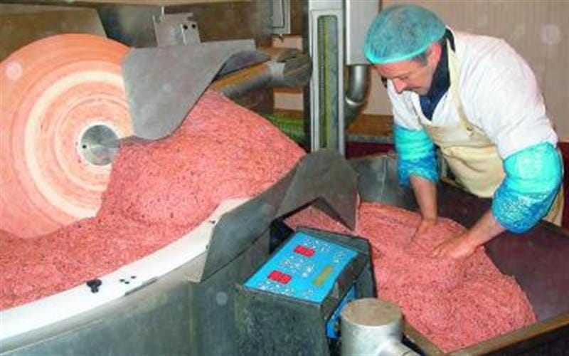 Chopper processing at highest level - Die Fleischerei